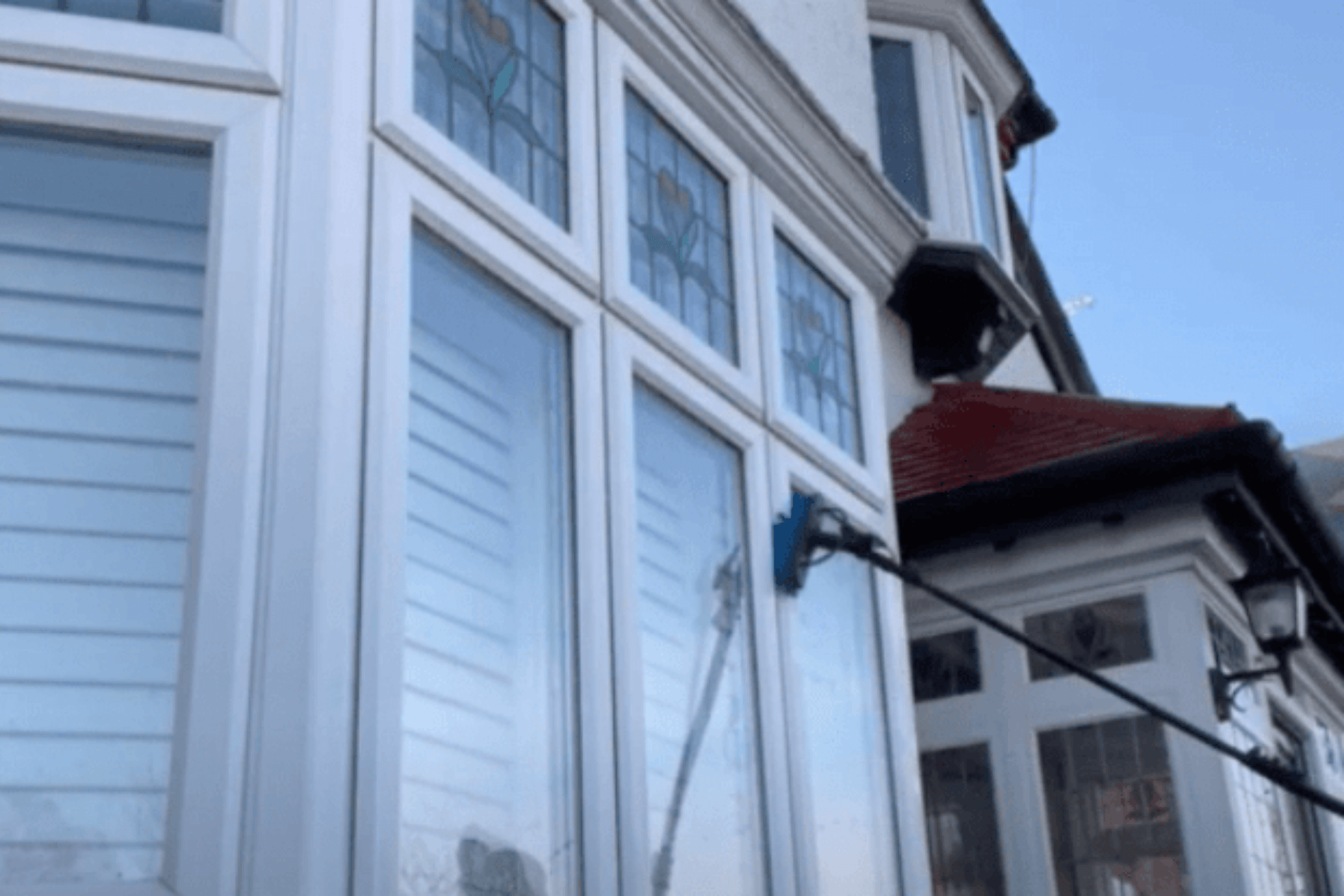 Window Cleaning Tunbridge Wells | Pro Window & Gutter Cleaners